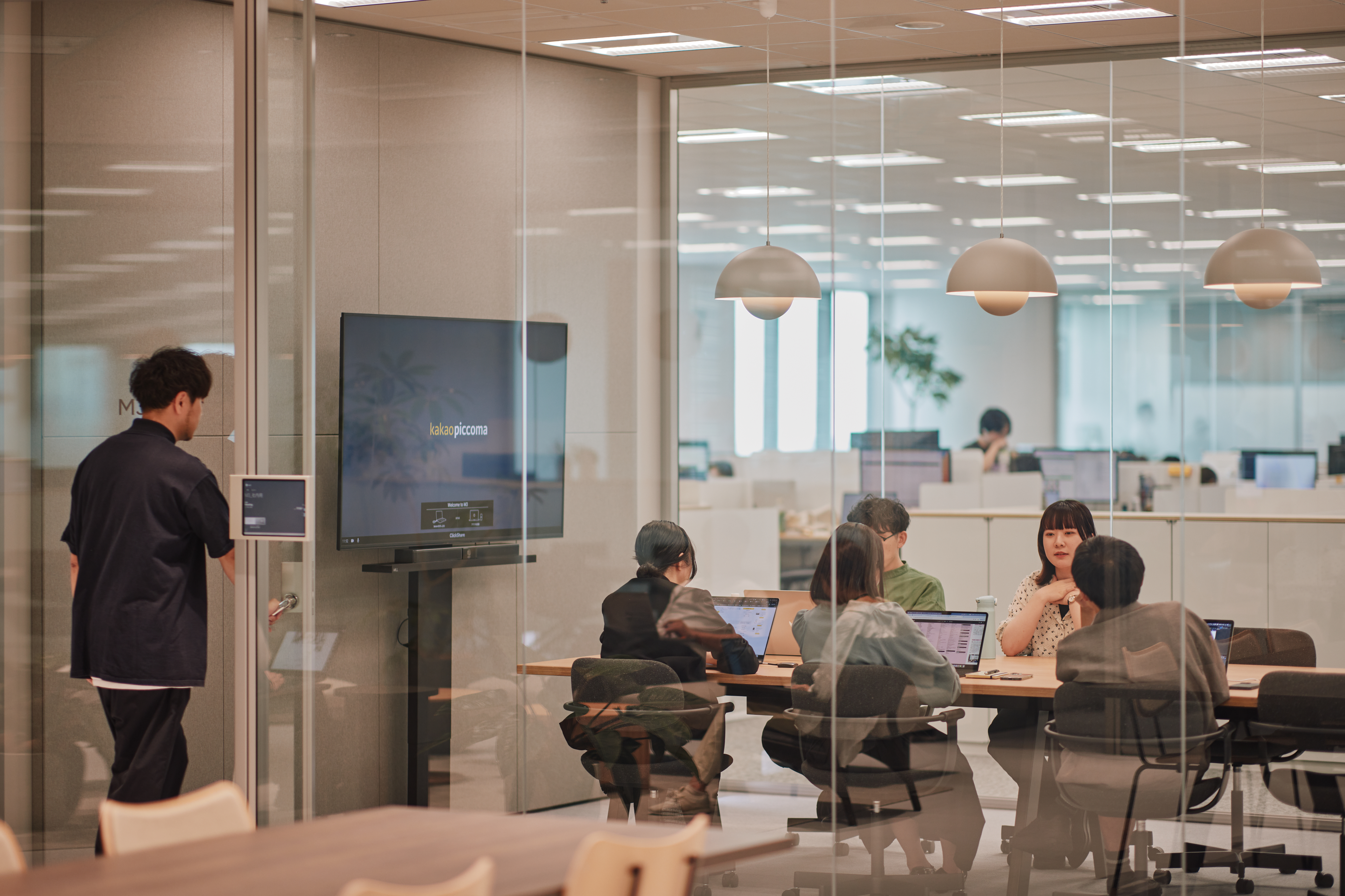 Elevated experiences | Kakao piccoma